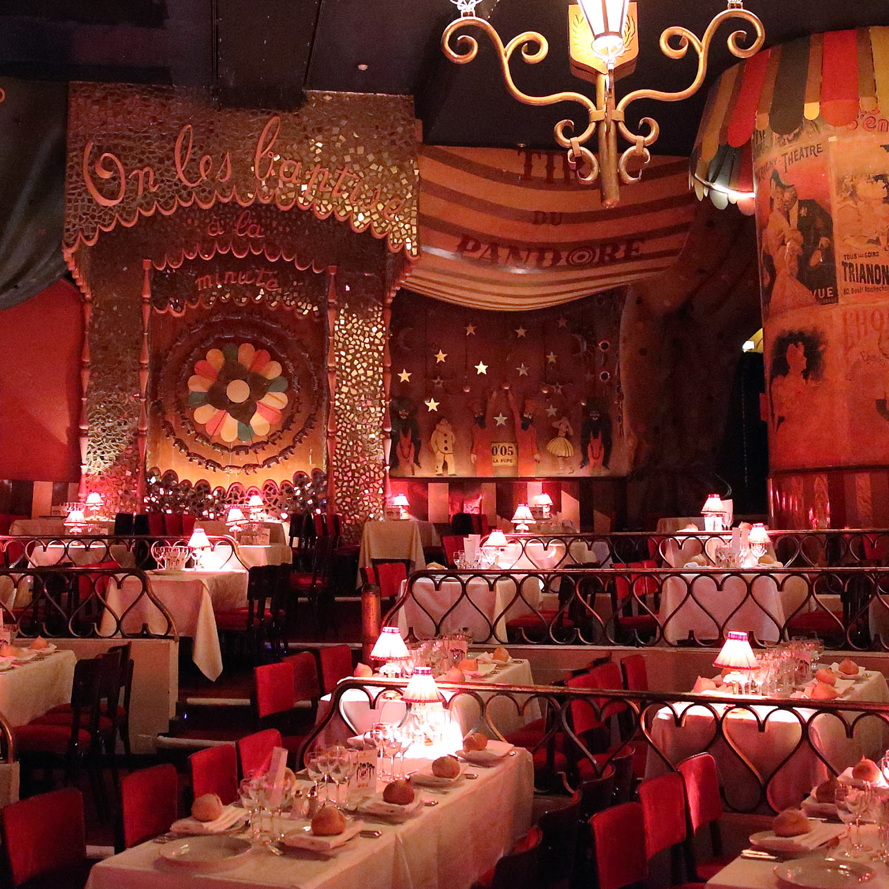 The venue - Moulin Rouge