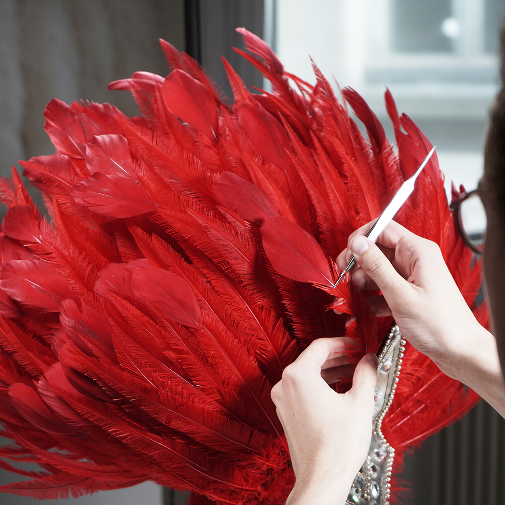 Tenue de cabaret : découvrez les coulisses du Moulin Rouge