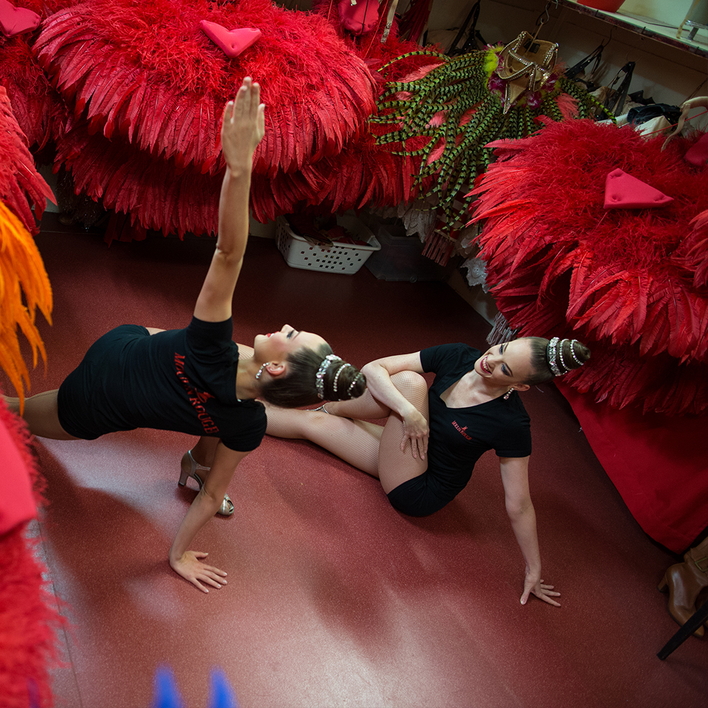 Les danseuses et danseurs du Moulin Rouge : des artistes qui vous en ...